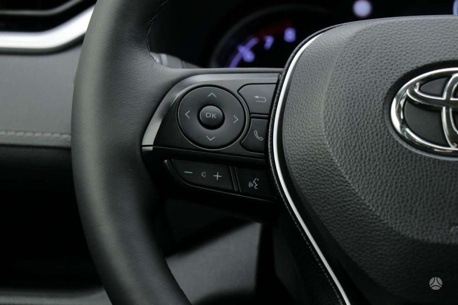 Black Toyota RAV4 2019 in Vilnius, with an engine capacity of 1.99 L and mileage of 105 thousand km for 23900 €, photo 28 on AUTOMOTO.COM.LV