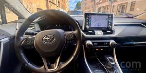 Black Toyota RAV4 2019 in Riga, with an engine capacity of 2.50 L and mileage of 118 thousand km for 22000 €, photo 7 on AUTOMOTO.COM.LV