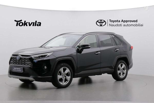 Black Toyota RAV4 2019 in Vilnius, with an engine capacity of 2.49 L and mileage of 124 thousand km for 29990 €, photo 1 on AUTOMOTO.COM.LV