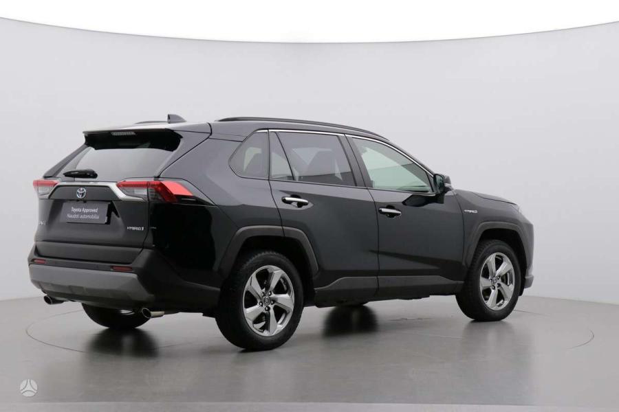 Melns Toyota RAV4 2019 Viļņa, ar dzinēja tilpumu 2.49 L un nobraukumu 124 tūkst. km par 29990 €, foto 4 vietnē AUTOMOTO.COM.LV