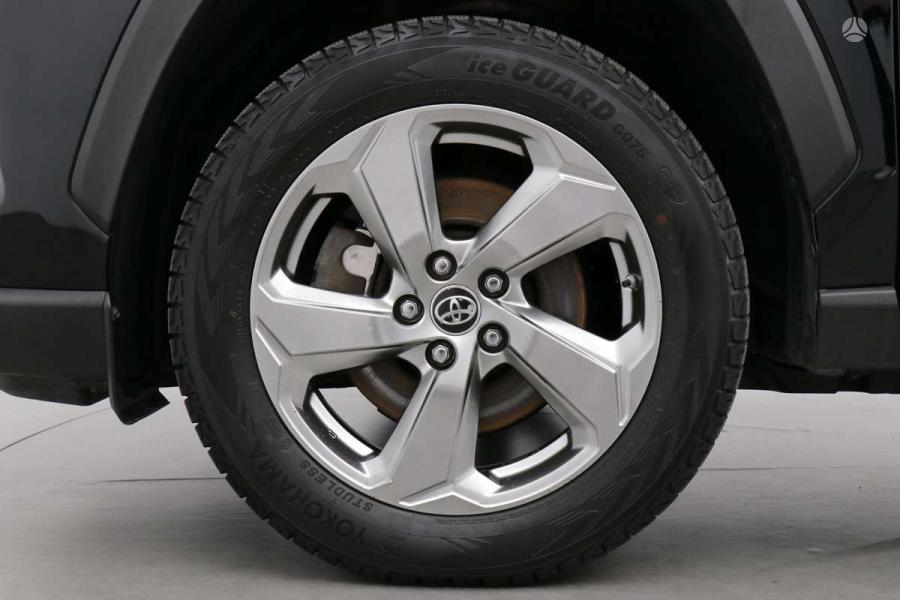Melns Toyota RAV4 2019 Viļņa, ar dzinēja tilpumu 2.49 L un nobraukumu 124 tūkst. km par 29990 €, foto 17 vietnē AUTOMOTO.COM.LV