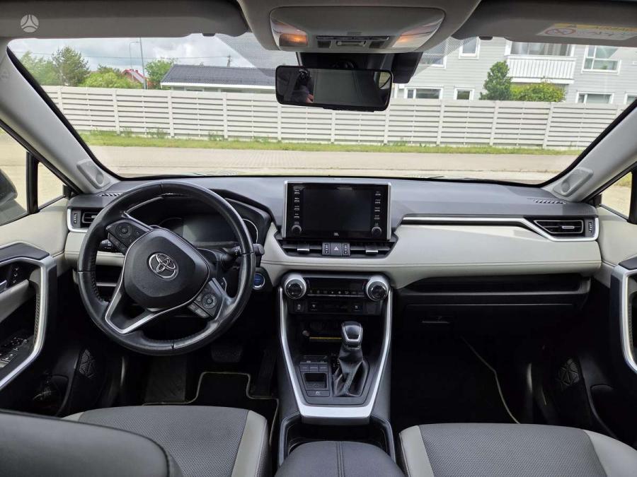 Melns Toyota RAV4 2019 Gargždai, ar dzinēja tilpumu 2.49 L un nobraukumu 105 tūkst. km par 27000 €, foto 8 vietnē AUTOMOTO.COM.LV