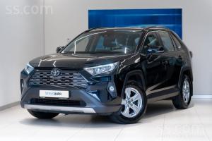 Melns Toyota RAV4 2019 Rīga, ar dzinēja tilpumu 2.00 L un nobraukumu 64 tūkst. km par 23490 €, foto  vietnē AUTOMOTO.COM.LV