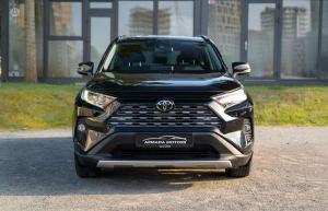Melns Toyota RAV4 2019 Viļņa, ar dzinēja tilpumu 1.99 L un nobraukumu 150 tūkst. km par 19500 €, foto 5 vietnē AUTOMOTO.COM.LV
