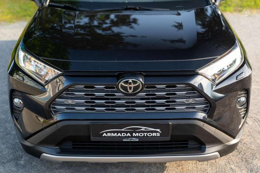 Melns Toyota RAV4 2019 Viļņa, ar dzinēja tilpumu 1.99 L un nobraukumu 150 tūkst. km par 19500 €, foto 6 vietnē AUTOMOTO.COM.LV