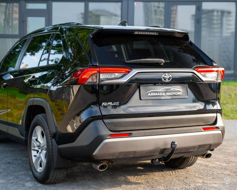 Melns Toyota RAV4 2019 Viļņa, ar dzinēja tilpumu 1.99 L un nobraukumu 150 tūkst. km par 19500 €, foto 13 vietnē AUTOMOTO.COM.LV