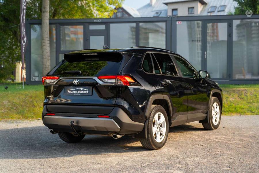 Melns Toyota RAV4 2019 Viļņa, ar dzinēja tilpumu 1.99 L un nobraukumu 150 tūkst. km par 19500 €, foto 16 vietnē AUTOMOTO.COM.LV