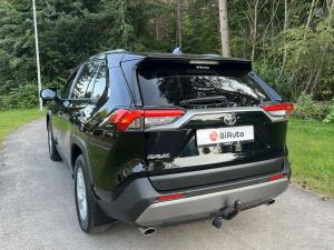 Black Toyota RAV4 2019 in Utena, with an engine capacity of 1.99 L and mileage of 178 thousand km for 18750 €, photo 14 on AUTOMOTO.COM.LV