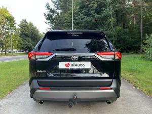 Black Toyota RAV4 2019 in Utena, with an engine capacity of 1.99 L and mileage of 178 thousand km for 18750 €, photo 15 on AUTOMOTO.COM.LV