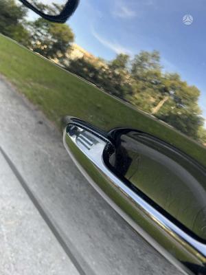 Black Toyota RAV4 2019 in Utena, with an engine capacity of 1.99 L and mileage of 178 thousand km for 18750 €, photo 22 on AUTOMOTO.COM.LV