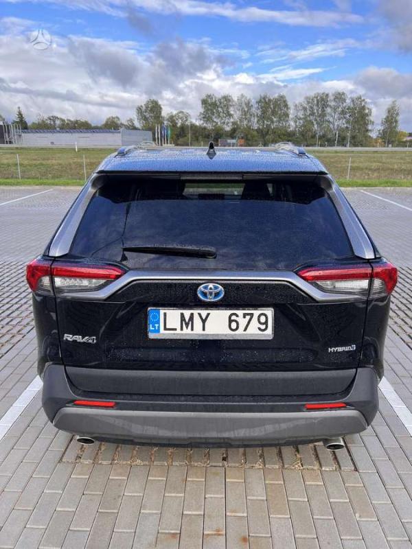 Melns Toyota RAV4 2019 Viļņa, ar dzinēja tilpumu 2.49 L un nobraukumu 49 tūkst. km par 25600 €, foto 7 vietnē AUTOMOTO.COM.LV