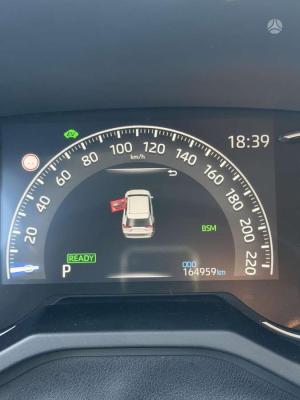 Black Toyota RAV4 2019 in Panevezys, with an engine capacity of 2.49 L and mileage of 165 thousand km for 23500 €, photo 15 on AUTOMOTO.COM.LV