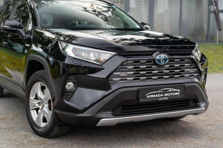 Melns Toyota RAV4 2019 Viļņa, ar dzinēja tilpumu 2.49 L un nobraukumu 132 tūkst. km par 23500 €, foto 3 vietnē AUTOMOTO.COM.LV