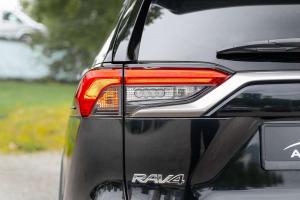 Melns Toyota RAV4 2019 Viļņa, ar dzinēja tilpumu 2.49 L un nobraukumu 132 tūkst. km par 23500 €, foto 14 vietnē AUTOMOTO.COM.LV