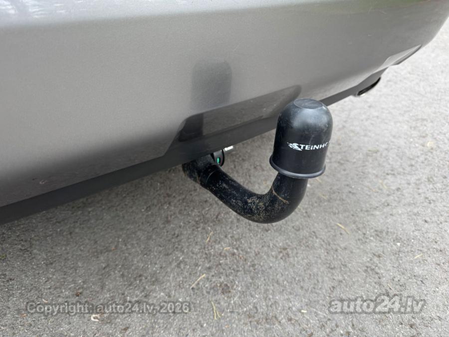 Melns Toyota RAV4 2020 Tallina, ar dzinēja tilpumu 2.50 L un nobraukumu 166 tūkst. km par 21300 €, foto 8 vietnē AUTOMOTO.COM.LV