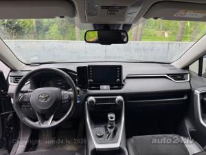 Melns Toyota RAV4 2020 Tallina, ar dzinēja tilpumu 2.50 L un nobraukumu 166 tūkst. km par 21300 €, foto 16 vietnē AUTOMOTO.COM.LV
