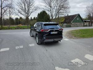 Melns Toyota RAV4 2020 Tallina, ar dzinēja tilpumu 2.00 L un nobraukumu 159 tūkst. km par 21500 €, foto 4 vietnē AUTOMOTO.COM.LV