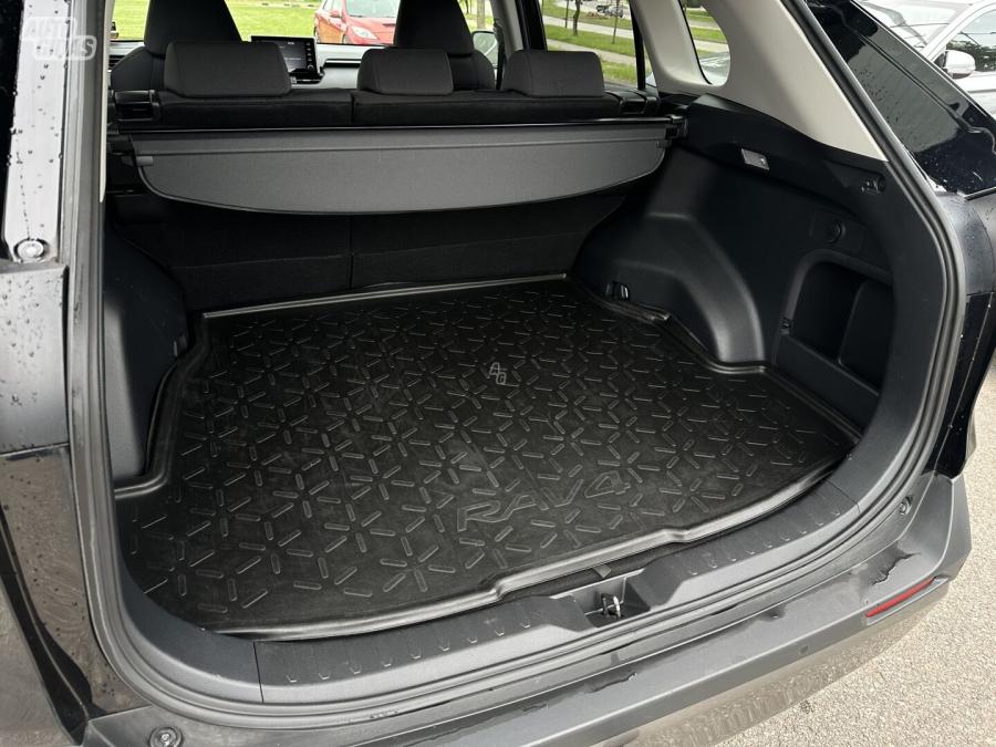 Melns Toyota RAV4 2020 Kauņa, ar dzinēja tilpumu 2.50 L un nobraukumu 119 tūkst. km par 27471 €, foto 12 vietnē AUTOMOTO.COM.LV