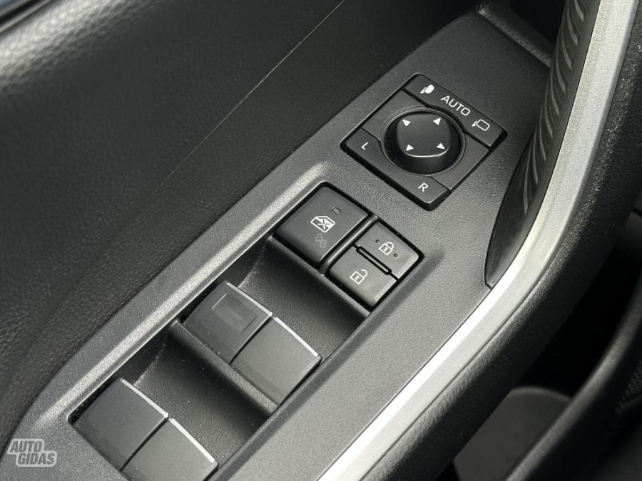 Melns Toyota RAV4 2020 Kauņa, ar dzinēja tilpumu 2.50 L un nobraukumu 119 tūkst. km par 27471 €, foto 22 vietnē AUTOMOTO.COM.LV