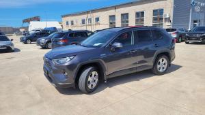 Black Toyota RAV4 2020 in Siauliai, with an engine capacity of 2.49 L and mileage of 177 thousand km for 21500 €, photo 10 on AUTOMOTO.COM.LV