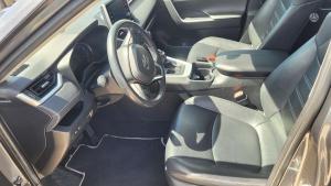 Black Toyota RAV4 2020 in Siauliai, with an engine capacity of 2.49 L and mileage of 177 thousand km for 21500 €, photo 13 on AUTOMOTO.COM.LV