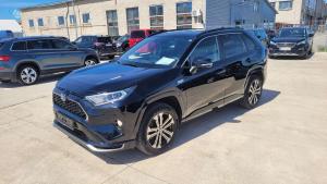 Black Toyota RAV4 2020 in Siauliai, with an engine capacity of 2.49 L and mileage of 176 thousand km for 25600 €, photo  on AUTOMOTO.COM.LV