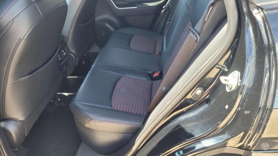 Black Toyota RAV4 2020 in Siauliai, with an engine capacity of 2.49 L and mileage of 176 thousand km for 25600 €, photo 15 on AUTOMOTO.COM.LV