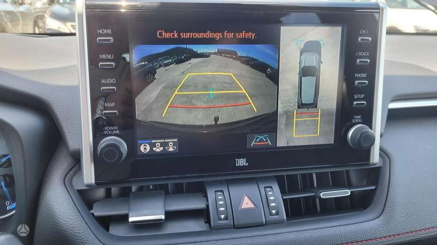 Black Toyota RAV4 2020 in Siauliai, with an engine capacity of 2.49 L and mileage of 176 thousand km for 25600 €, photo 23 on AUTOMOTO.COM.LV