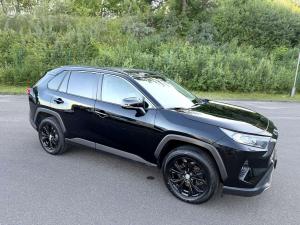 Black Toyota RAV4 2020 in Vilnius, with an engine capacity of 2.49 L and mileage of 149 thousand km for 25900 €, photo 10 on AUTOMOTO.COM.LV