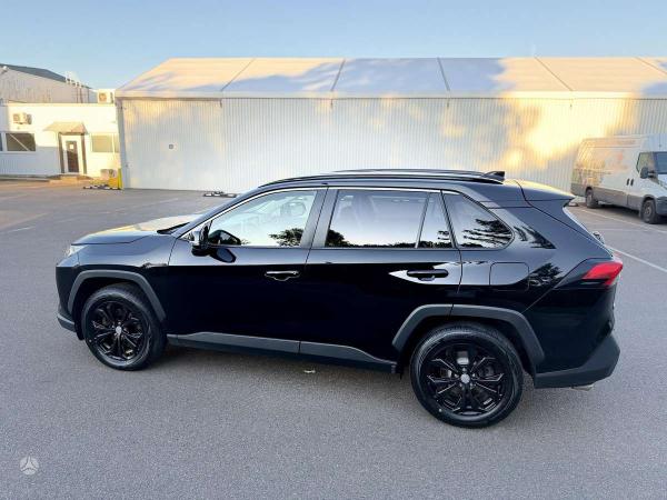Melns Toyota RAV4 2020 Viļņa, ar dzinēja tilpumu 2.49 L un nobraukumu 149 tūkst. km par 25900 €, foto 10 vietnē AUTOMOTO.COM.LV