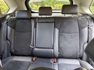 Melns Toyota RAV4 2020 Alīta, ar dzinēja tilpumu 2.49 L un nobraukumu 88 tūkst. km par 27490 €, foto 8 vietnē AUTOMOTO.COM.LV
