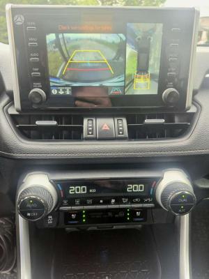 Black Toyota RAV4 2020 in Siauliai, with an engine capacity of 2.49 L and mileage of 350 thousand km for 17500 €, photo 10 on AUTOMOTO.COM.LV