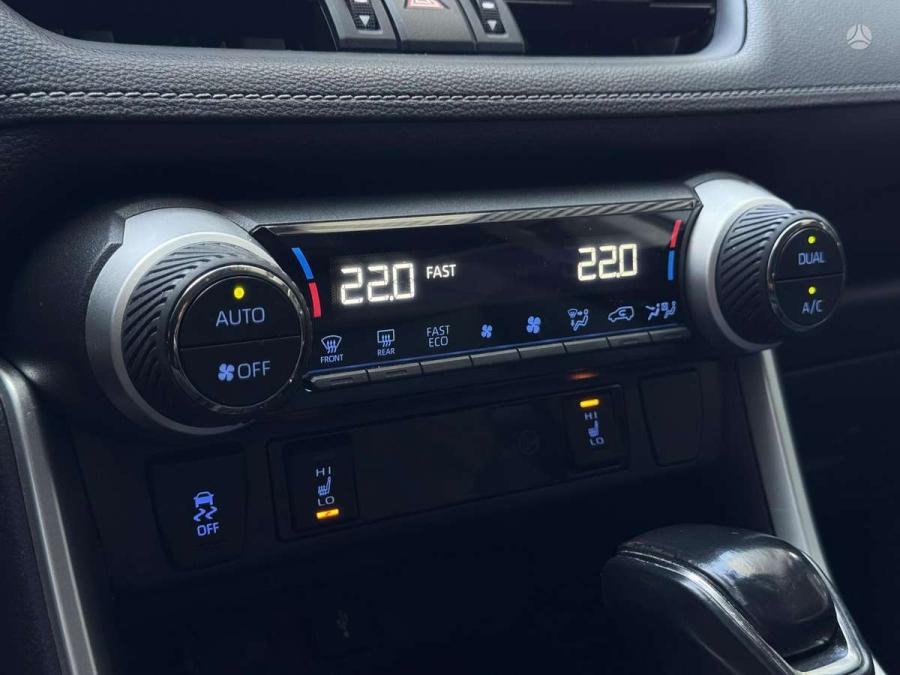 Melns Toyota RAV4 2020 Viļņa, ar dzinēja tilpumu 2.49 L un nobraukumu 151 tūkst. km par 25500 €, foto 21 vietnē AUTOMOTO.COM.LV