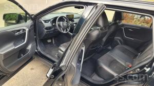 Melns Toyota RAV4 2020 Rēzekne, ar dzinēja tilpumu 2.00 L un nobraukumu 77 tūkst. km par 27500 €, foto 9 vietnē AUTOMOTO.COM.LV