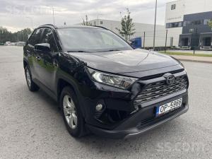 Melns Toyota RAV4 2020 Rīga, ar dzinēja tilpumu 2.00 L un nobraukumu 76 tūkst. km par 23900 €, foto 3 vietnē AUTOMOTO.COM.LV
