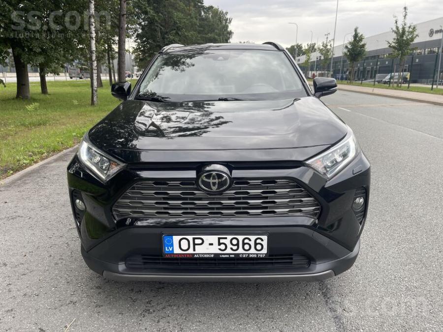 Melns Toyota RAV4 2020 Rīga, ar dzinēja tilpumu 2.00 L un nobraukumu 76 tūkst. km par 23900 €, foto 4 vietnē AUTOMOTO.COM.LV