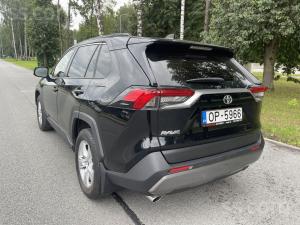 Melns Toyota RAV4 2020 Rīga, ar dzinēja tilpumu 2.00 L un nobraukumu 76 tūkst. km par 23900 €, foto 6 vietnē AUTOMOTO.COM.LV