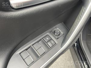 Melns Toyota RAV4 2020 Rīga, ar dzinēja tilpumu 2.00 L un nobraukumu 76 tūkst. km par 23900 €, foto 18 vietnē AUTOMOTO.COM.LV