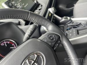Melns Toyota RAV4 2020 Rīga, ar dzinēja tilpumu 2.00 L un nobraukumu 76 tūkst. km par 23900 €, foto 30 vietnē AUTOMOTO.COM.LV