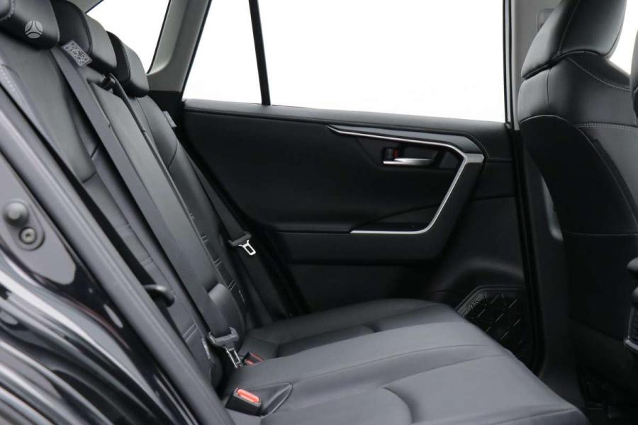 Черный Тойота РАВ 4 2020 в Вильнюс, объемом двигателя 2.49 л и пробегом 101 тыс. км за 33500 €, фото 10 на AUTOMOTO.COM.LV