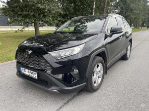 Черный Тойота РАВ 4 2020 в Рига, объемом двигателя 1.99 л и пробегом 76 тыс. км за 23900 €, фото  на AUTOMOTO.COM.LV