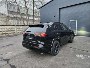 Black Toyota RAV4 2021 in Kaunas, with an engine capacity of 2.49 L and mileage of 109 thousand km for 10900 €, photo 8 on AUTOMOTO.COM.LV