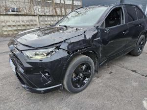 Black Toyota RAV4 2021 in Kaunas, with an engine capacity of 2.49 L and mileage of 109 thousand km for 10900 €, photo 13 on AUTOMOTO.COM.LV
