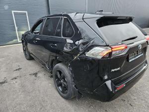 Black Toyota RAV4 2021 in Kaunas, with an engine capacity of 2.49 L and mileage of 109 thousand km for 10900 €, photo 14 on AUTOMOTO.COM.LV