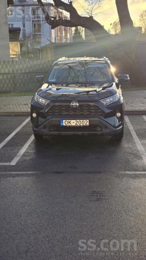 Melns Toyota RAV4 2021 Rīga, ar dzinēja tilpumu 2.50 L un nobraukumu 233 tūkst. km par 23500 €, foto 3 vietnē AUTOMOTO.COM.LV