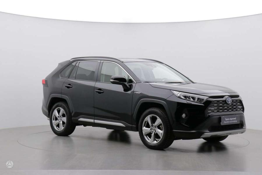 Black Toyota RAV4 2021 in Vilnius, with an engine capacity of 2.49 L and mileage of 35 thousand km for 32900 €, photo 19 on AUTOMOTO.COM.LV