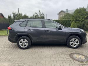 Black Toyota RAV4 2021 in Klaipeda, with an engine capacity of 1.99 L and mileage of 56 thousand km for 22500 €, photo 8 on AUTOMOTO.COM.LV