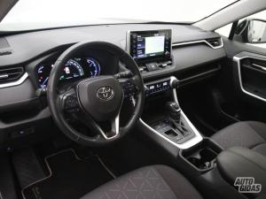 Black Toyota RAV4 2021 in Vilnius, with an engine capacity of 2.50 L and mileage of 182 thousand km for 23199 €, photo 16 on AUTOMOTO.COM.LV