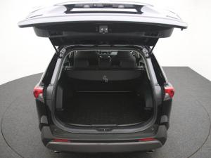 Black Toyota RAV4 2021 in Vilnius, with an engine capacity of 2.50 L and mileage of 182 thousand km for 23199 €, photo 30 on AUTOMOTO.COM.LV