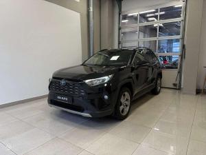 Melns Toyota RAV4 2021 Viļņa, ar dzinēja tilpumu 2.49 L un nobraukumu 154 tūkst. km par 24200 €, foto  vietnē AUTOMOTO.COM.LV